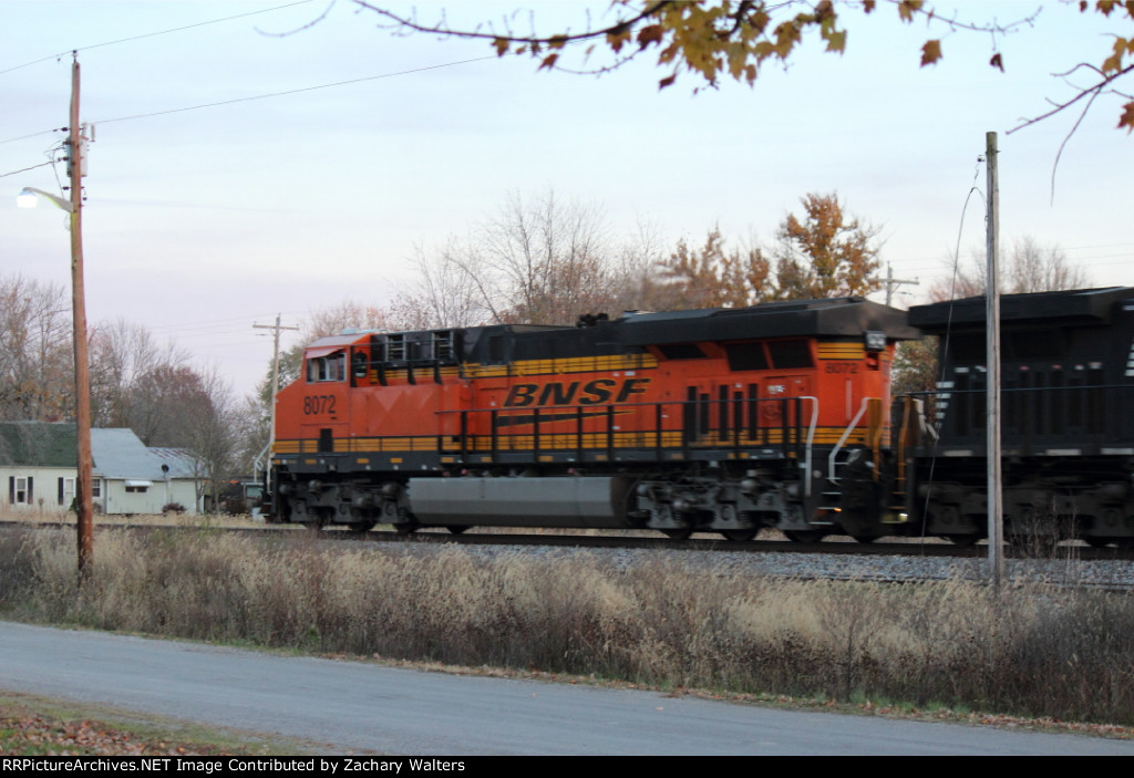 BNSF 8072